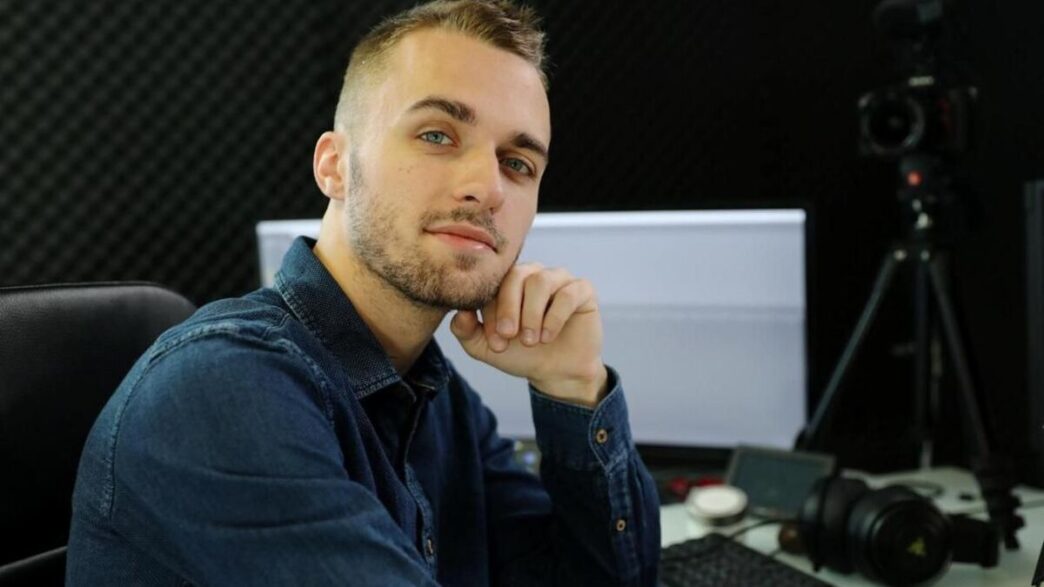 Greg Tabibian : "Le Spectre qui Définit les Gens de Gauche et les Gens ...